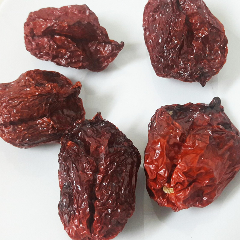 Dragon's Breath Pepper Whole Pods 1kg (2.2lb)